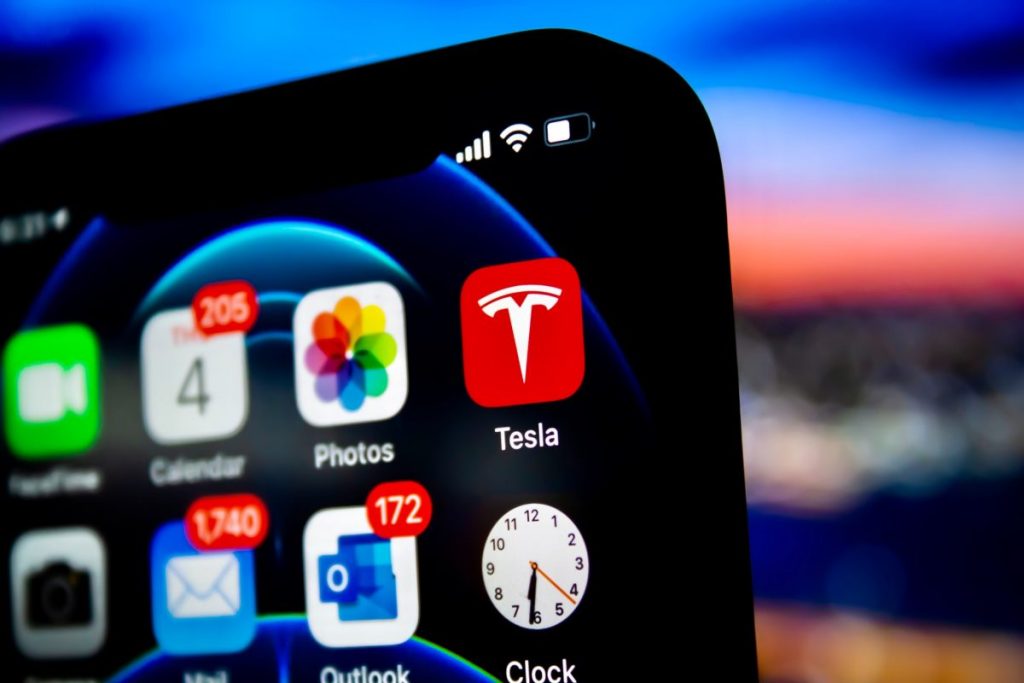 Tesla Model Pi Smartphone Price, Specifications, and Release Date | WNV